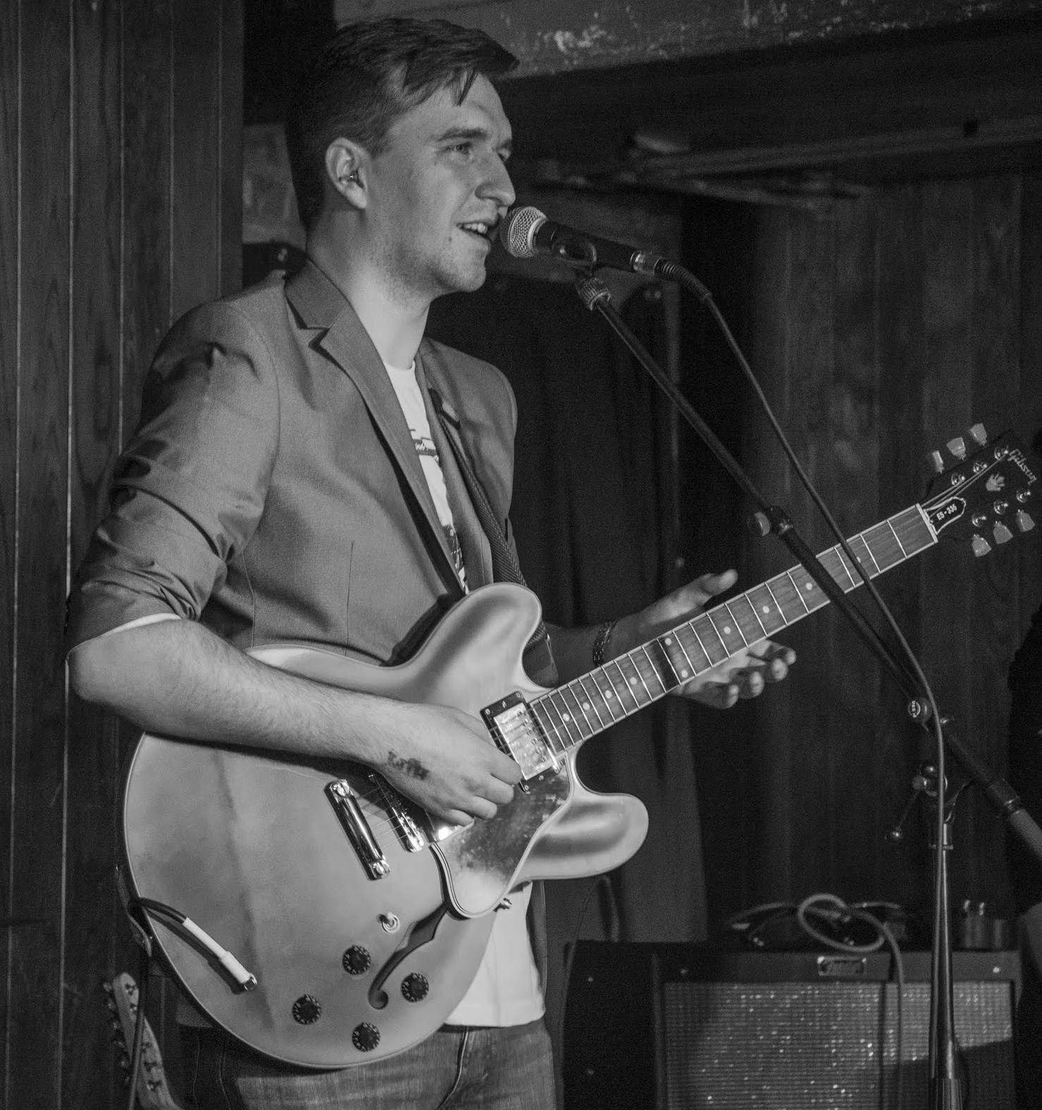 Tom Gee Band | Tom Gee - Tom Gee Band